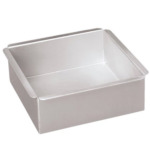 Kitchen Basics: Lining a Square Pan with Parchment Paper (2 Ways ...