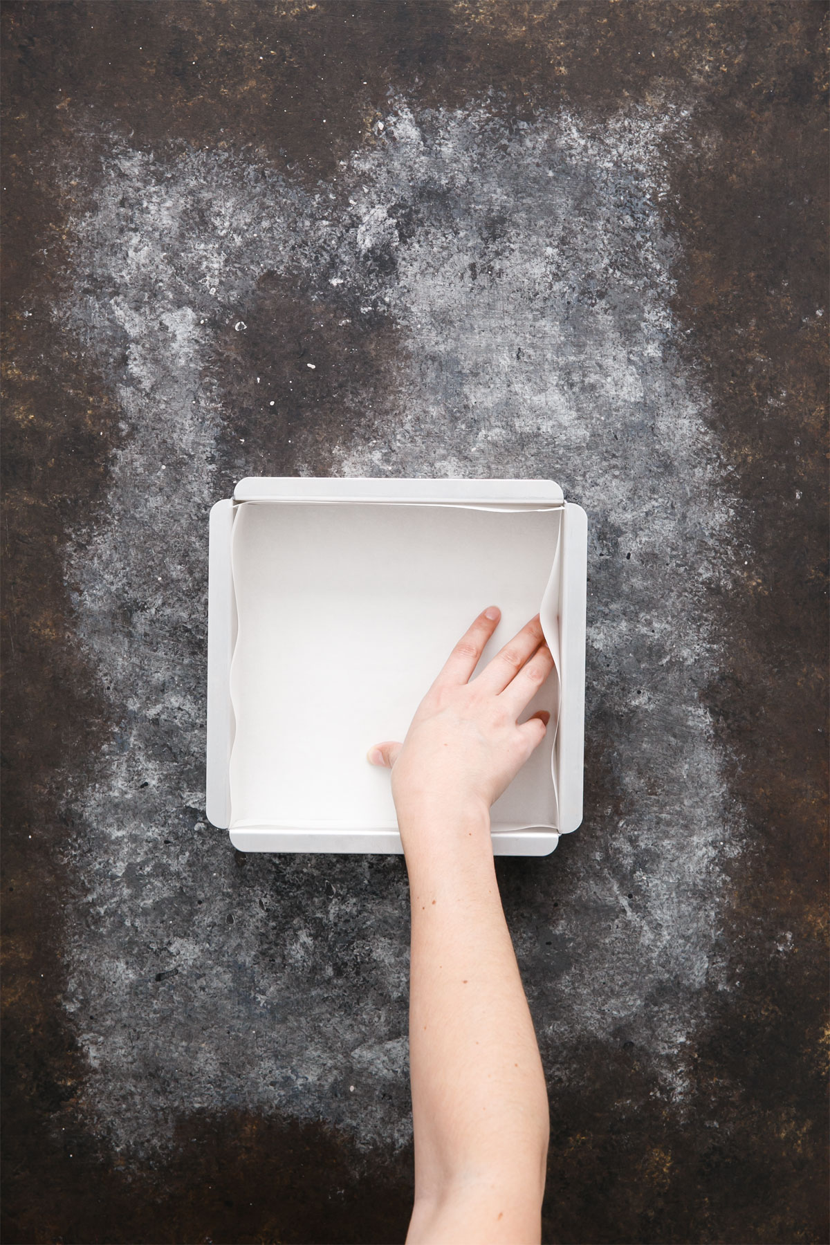 Kitchen Basics: Lining a Square Pan with Parchment Paper (2 Ways ...