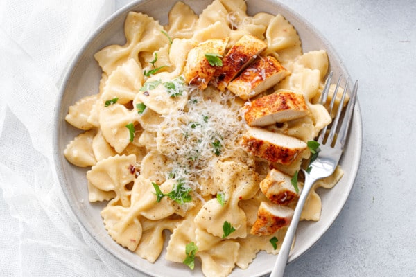 Creamy Garlic Chicken Pasta | Love and Olive Oil