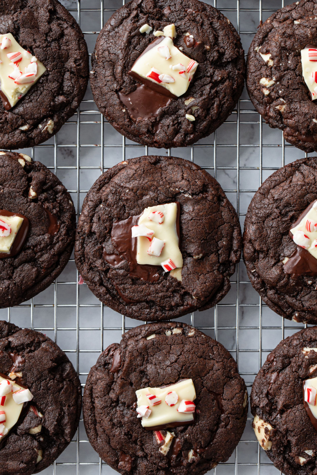 Chocolate Peppermint Bark Cookies | Love and Olive Oil